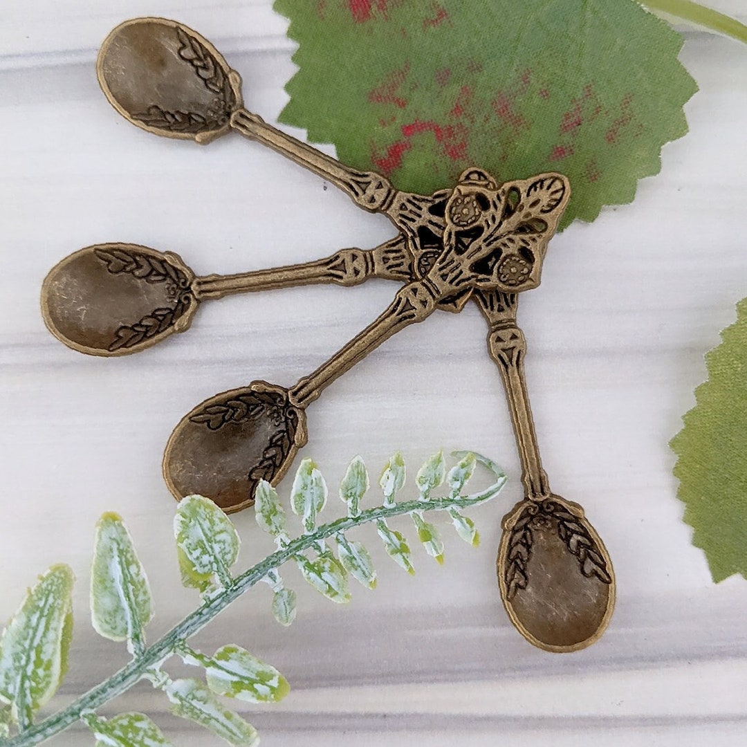 Tiny Herbal Spoons Sets of 4 Cute Mini Witchy Salt Cellar Spoons Pendants Bronze and Copper - Etsy
