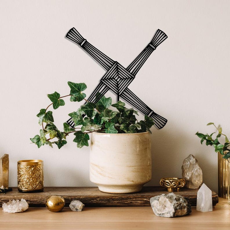 Brigid's Cross Plant Stake: Steel Laser-cut Celtic Knot Garden Decor ...
