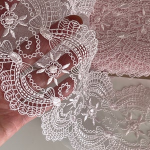 Pastel Pink Scalloped Embroidered Lace Double-sided Scalloped Lace ...
