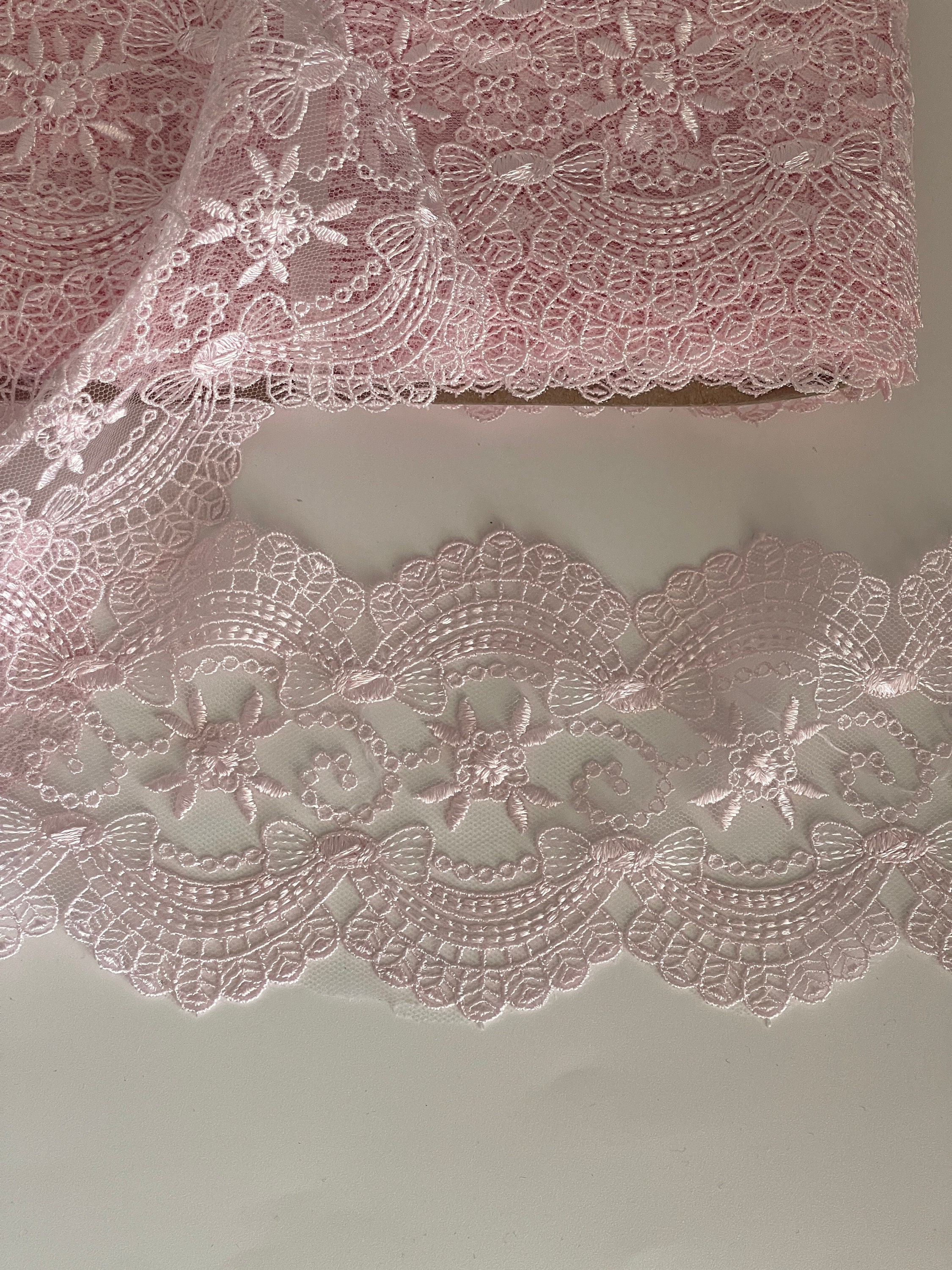Pastel Pink Scalloped Embroidered Lace Double-sided Scalloped Lace ...