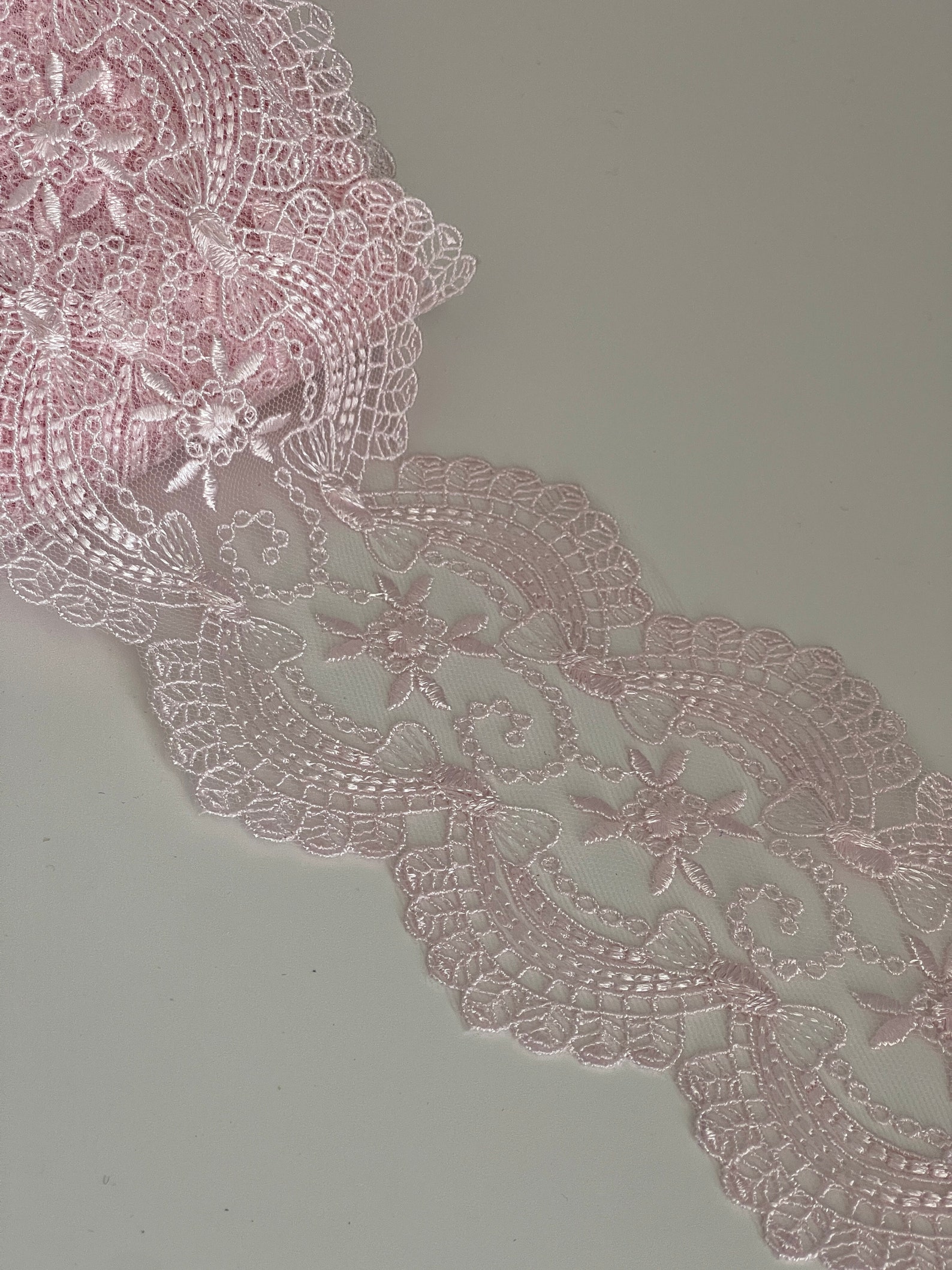 Pastel Pink Scalloped Embroidered Lace Double-sided Scalloped Lace ...