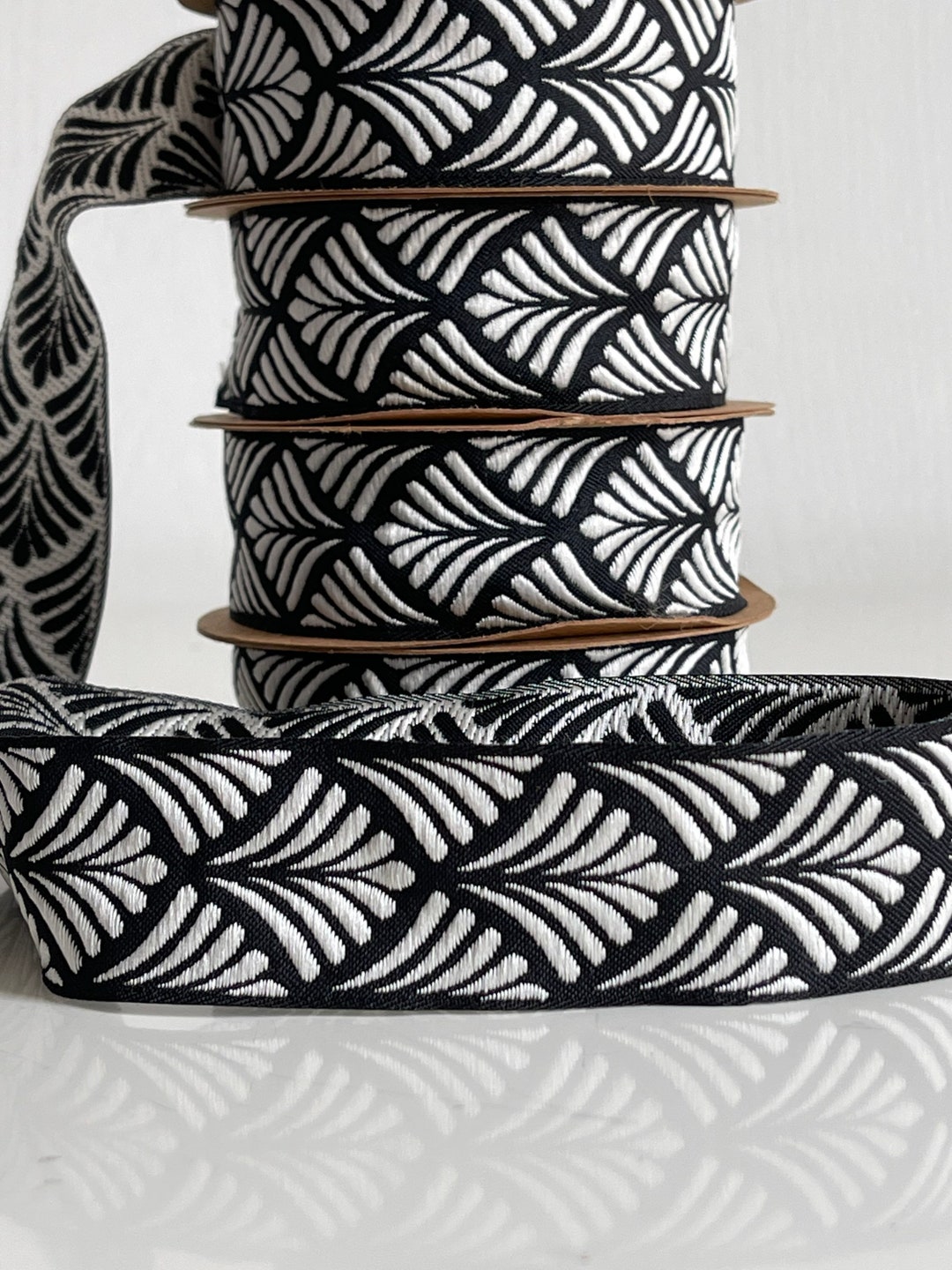 Jacquard Embroidered Braid 35 Mm, Woven Jacquard Braid, Shell Motif ...