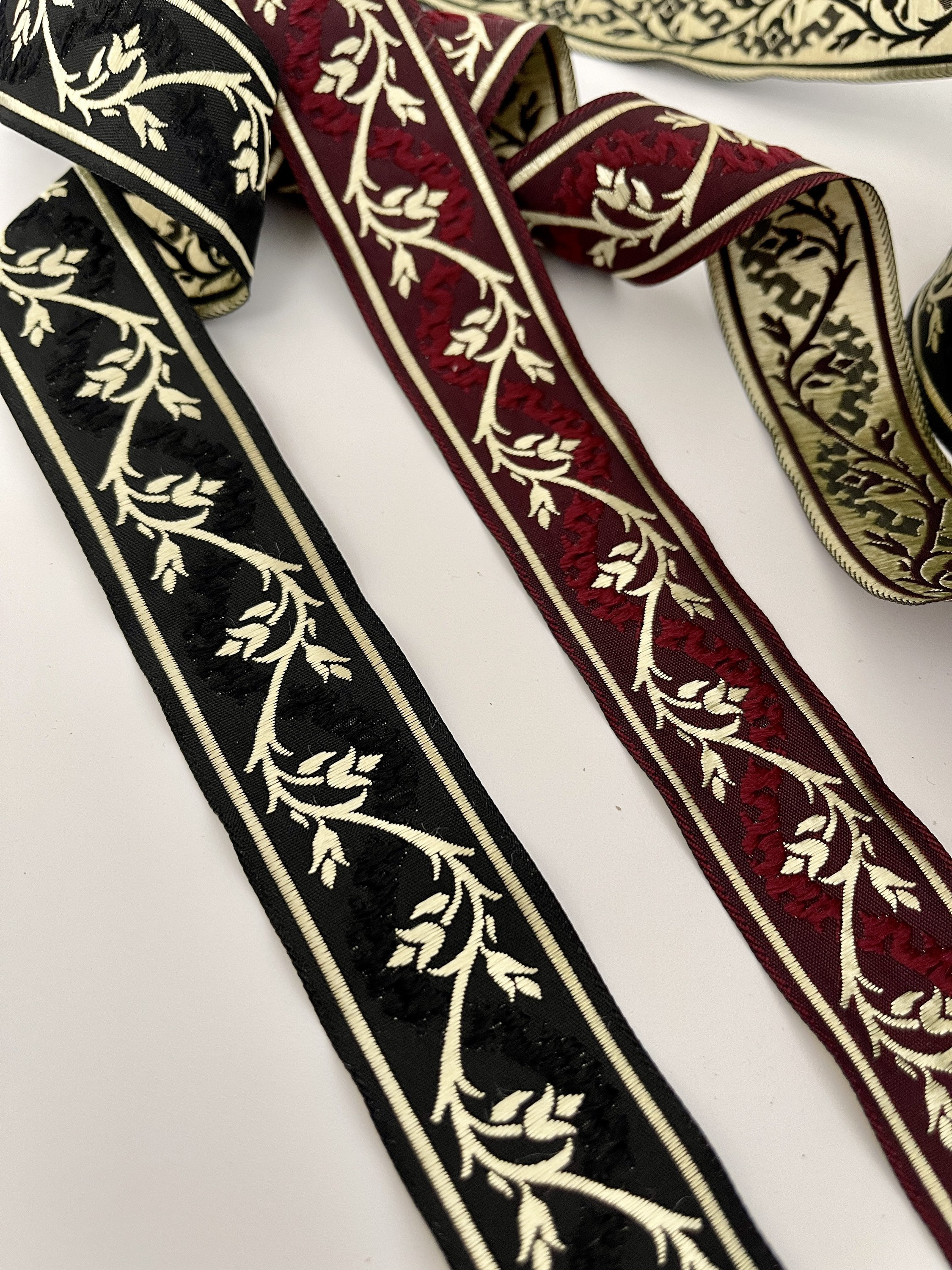35mm Jacquard Embroidered Braid Floral Stem Motif Braid Woven Ribbon ...