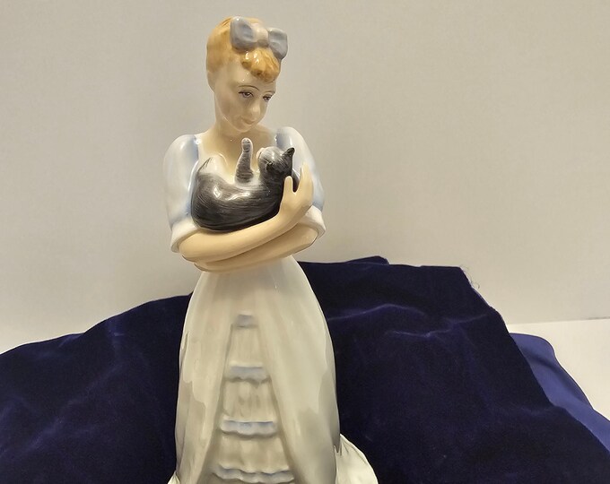 Royal Doulton Lady Figurine Kimberley HN3379 Circa 1992 - Etsy