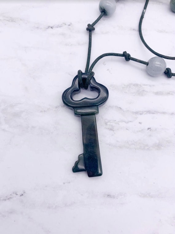 Agate Key With Three Leaf Clover, Key Pendant, Leathe… - Gem