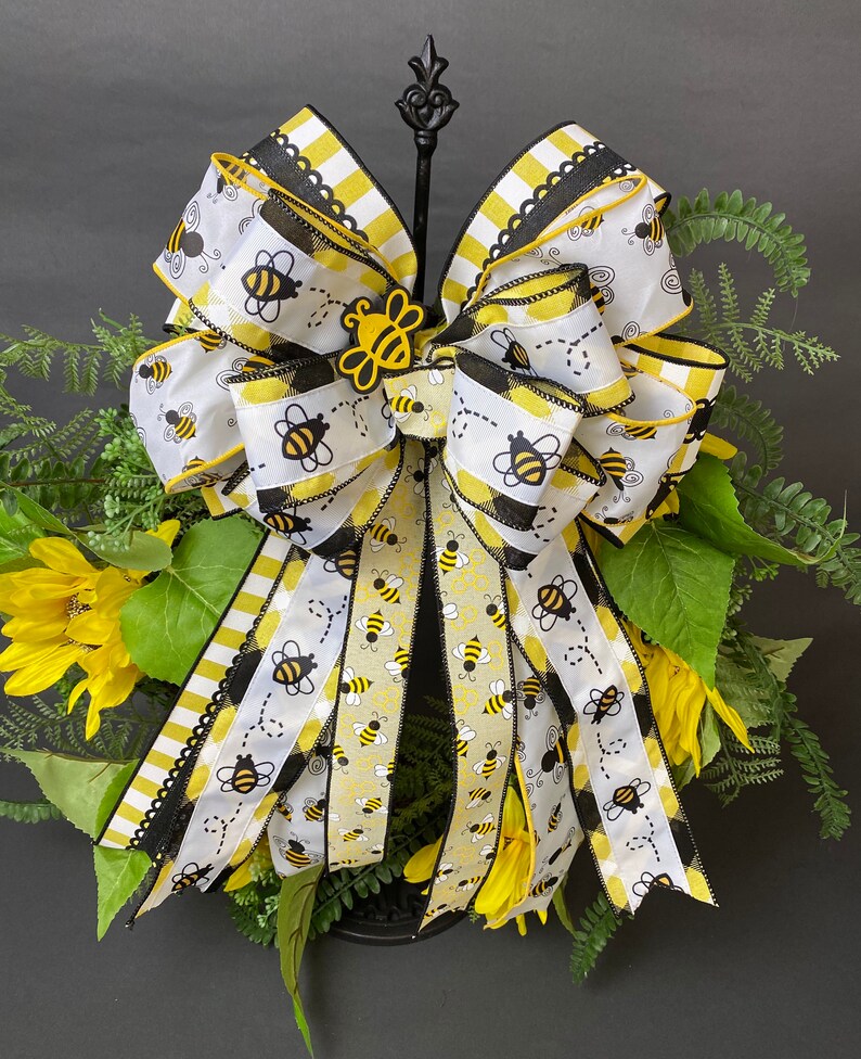 3 Bee Bows and Sign Different Bumblebee Bows Lantern Swag | Etsy