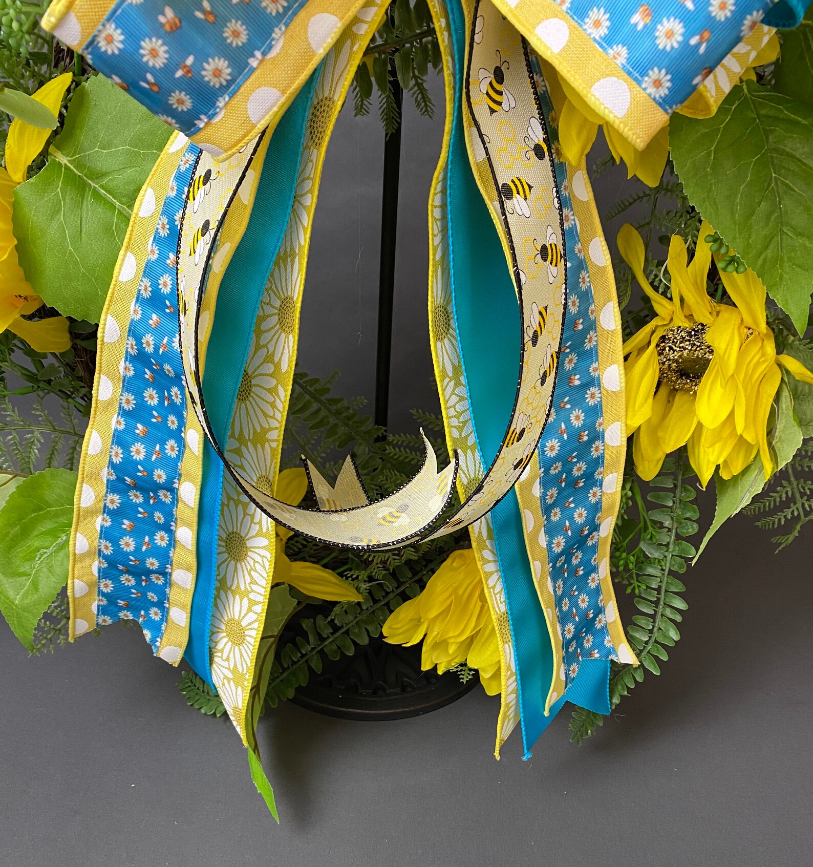 3 Bee Bows and Sign Different Bumblebee Bows Lantern Swag | Etsy