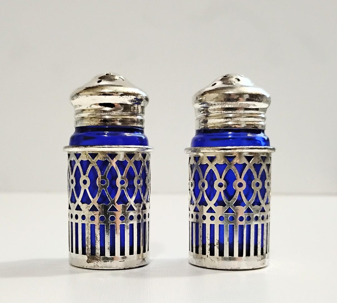 Vintage Raimond Cobalt Blue Glass Screw Lid Salt and Pepper Shaker Set ...