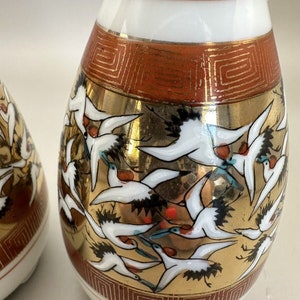 Pair of Vintage Yamazaki Kutani Japanese Sake/vase Bottles 1000 Cranes Design 6 - Etsy