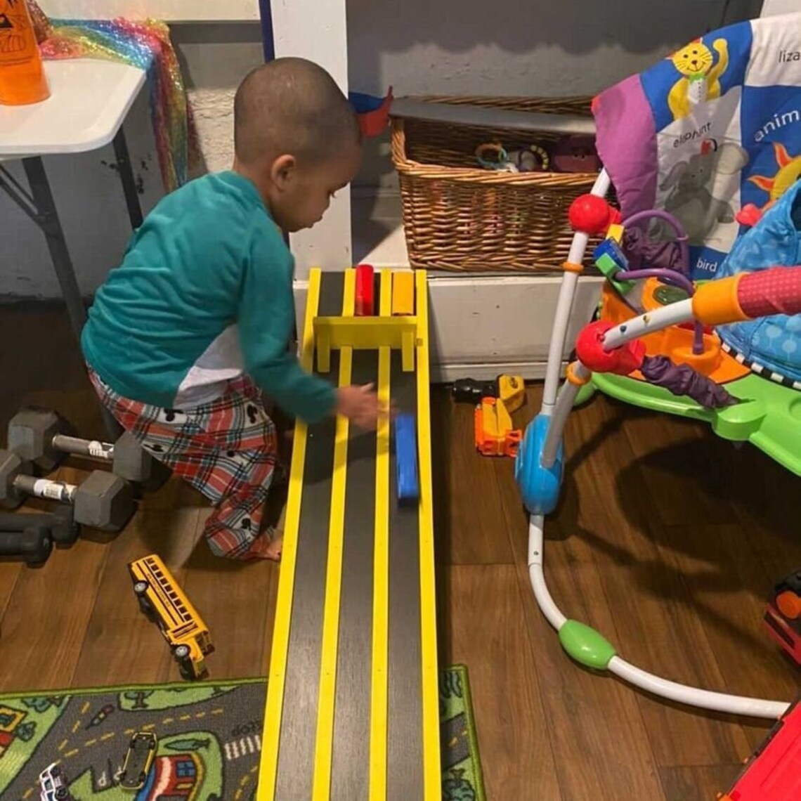 2' Kids Race Car Track + Adjustable Height Stand, 24" Matchbox Wooden ...