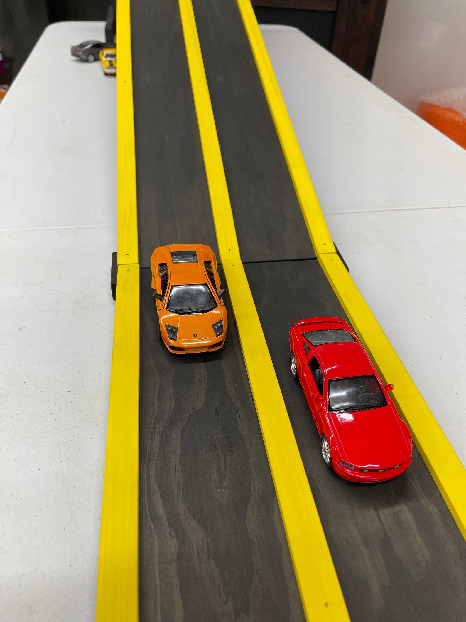 3 INCH LANES, 12' Race Track, 6' Kids Race Car Track + Stand + 6 ...