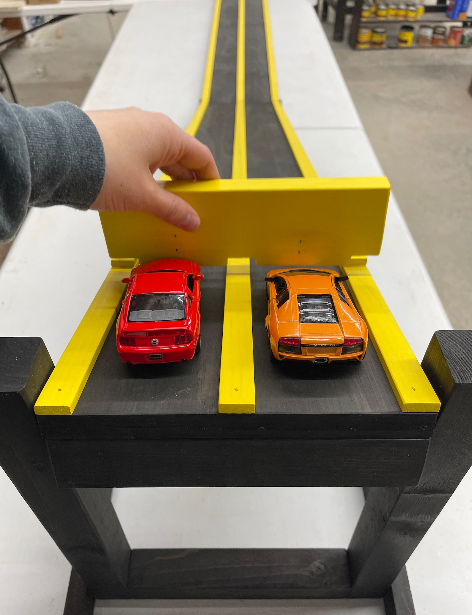 3 INCH LANES, 12' Race Track, 6' Kids Race Car Track + Stand + 6 ...