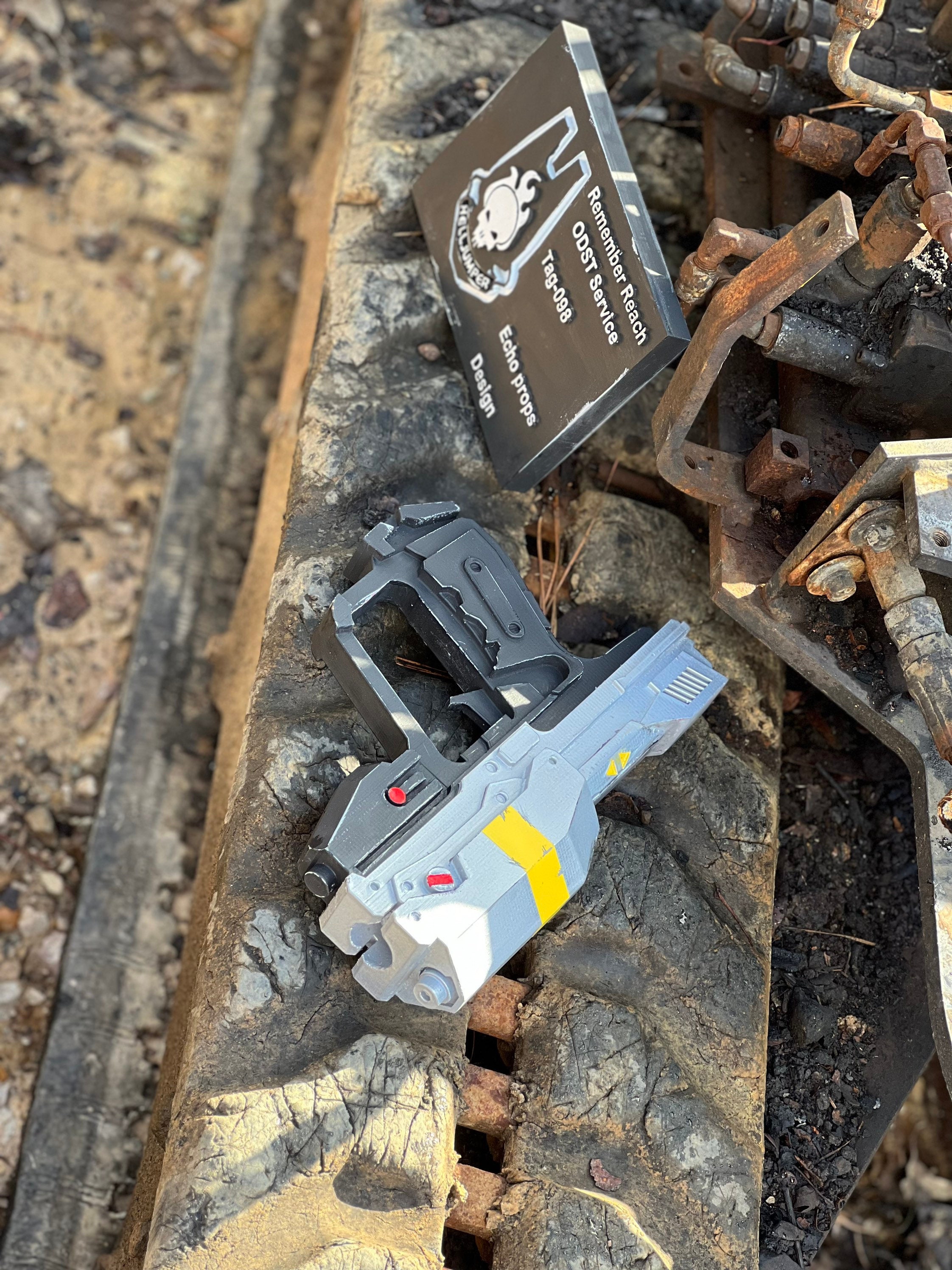 Halo Reach 3D Printed Inspired Magnum With Helljumper/odst - Etsy Australia