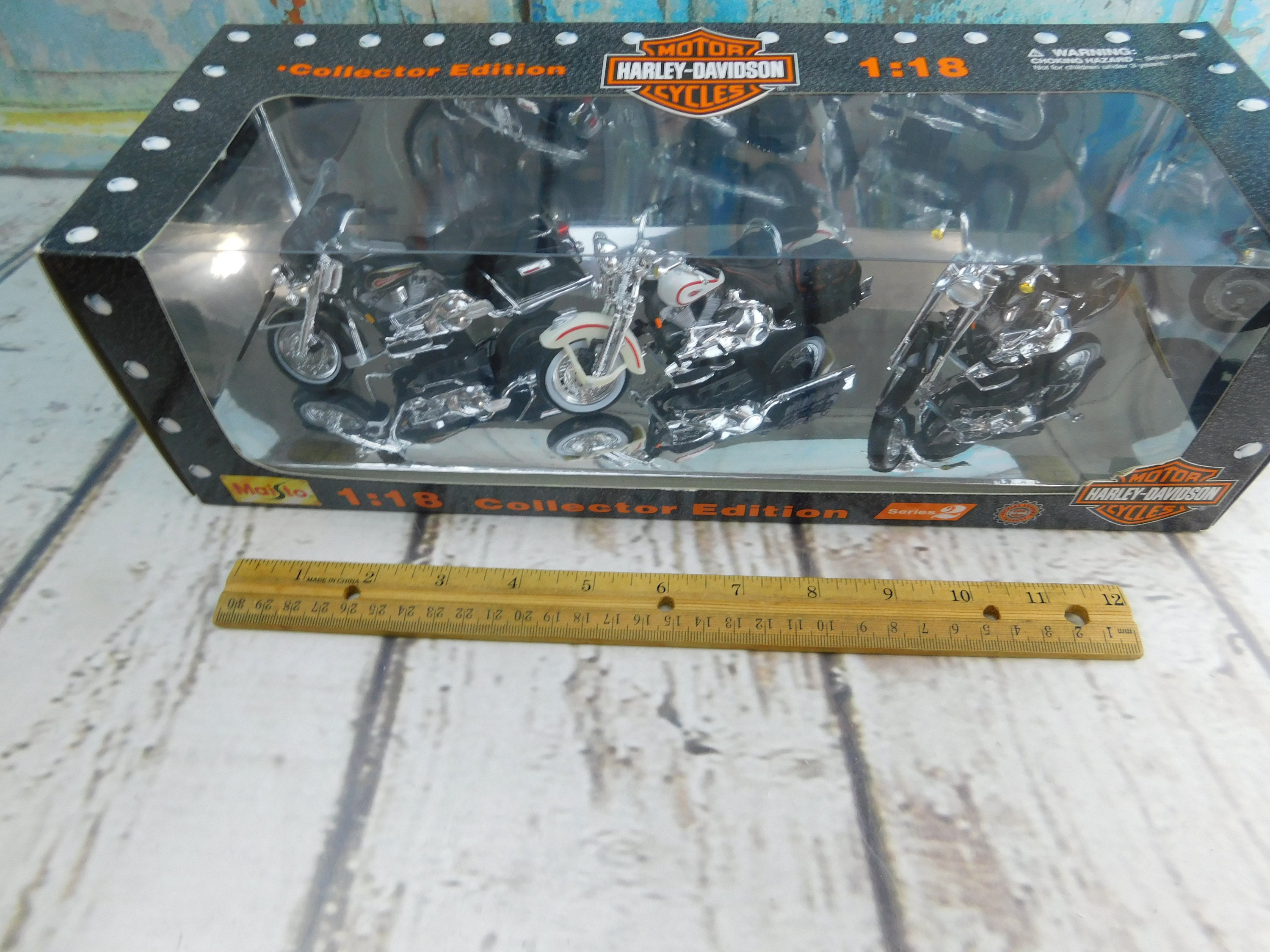 Maisto HARLEY-DAVIDSON Collector Cycle Set W 3 Motorcycles 1:18 Scale ...