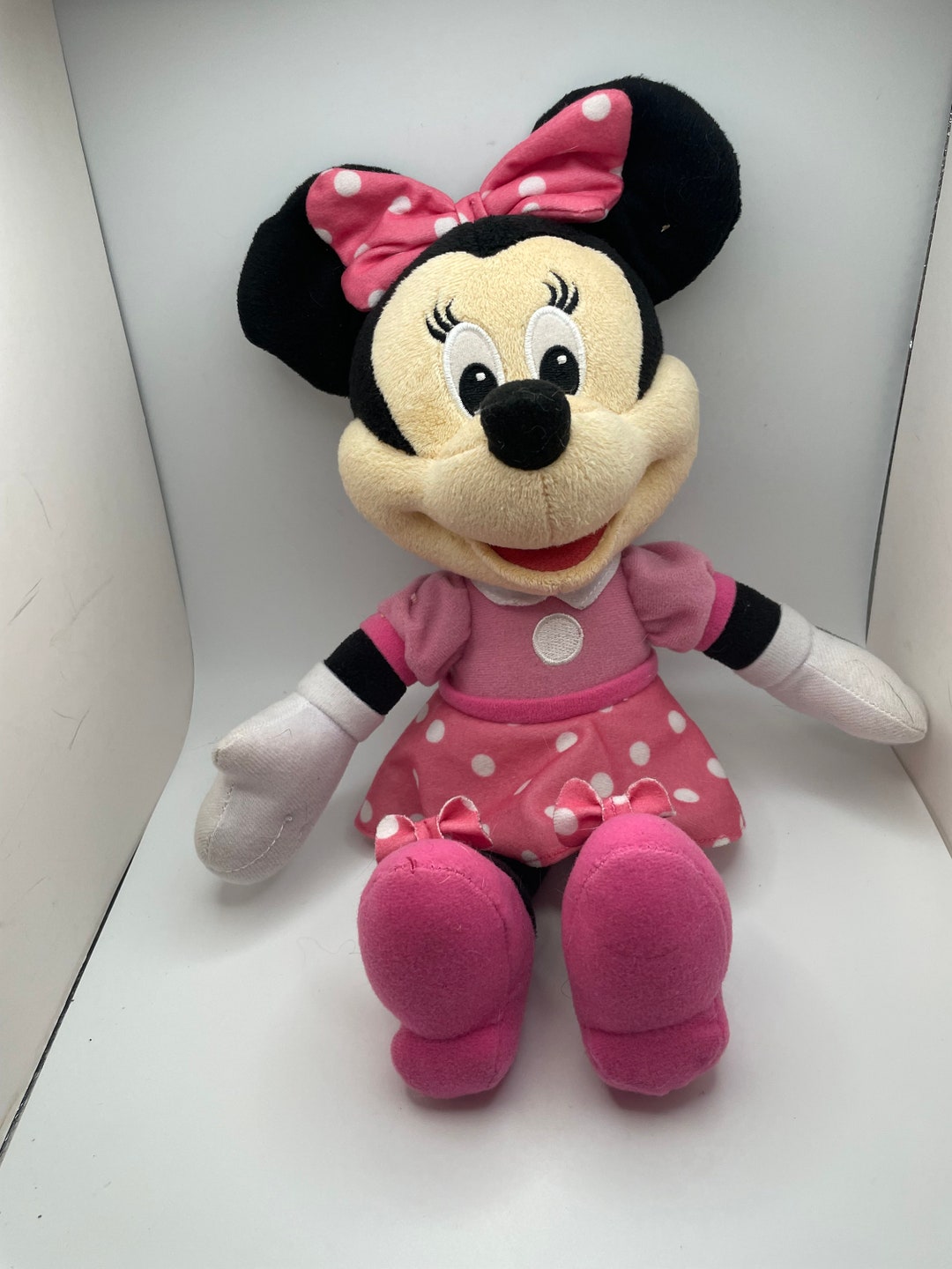 Disney Fisher Price Minnie Mouse Sing/talk Plush - Etsy
