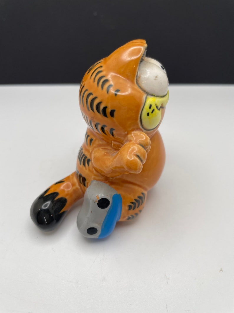 Vintage Garfield Skater Figurine - Etsy
