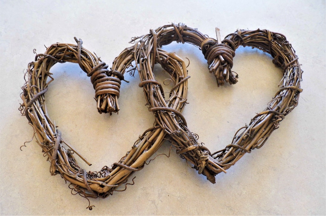 Double Heart Grapevine Wreath, Grapevine Hearts, Heart Wreath ...