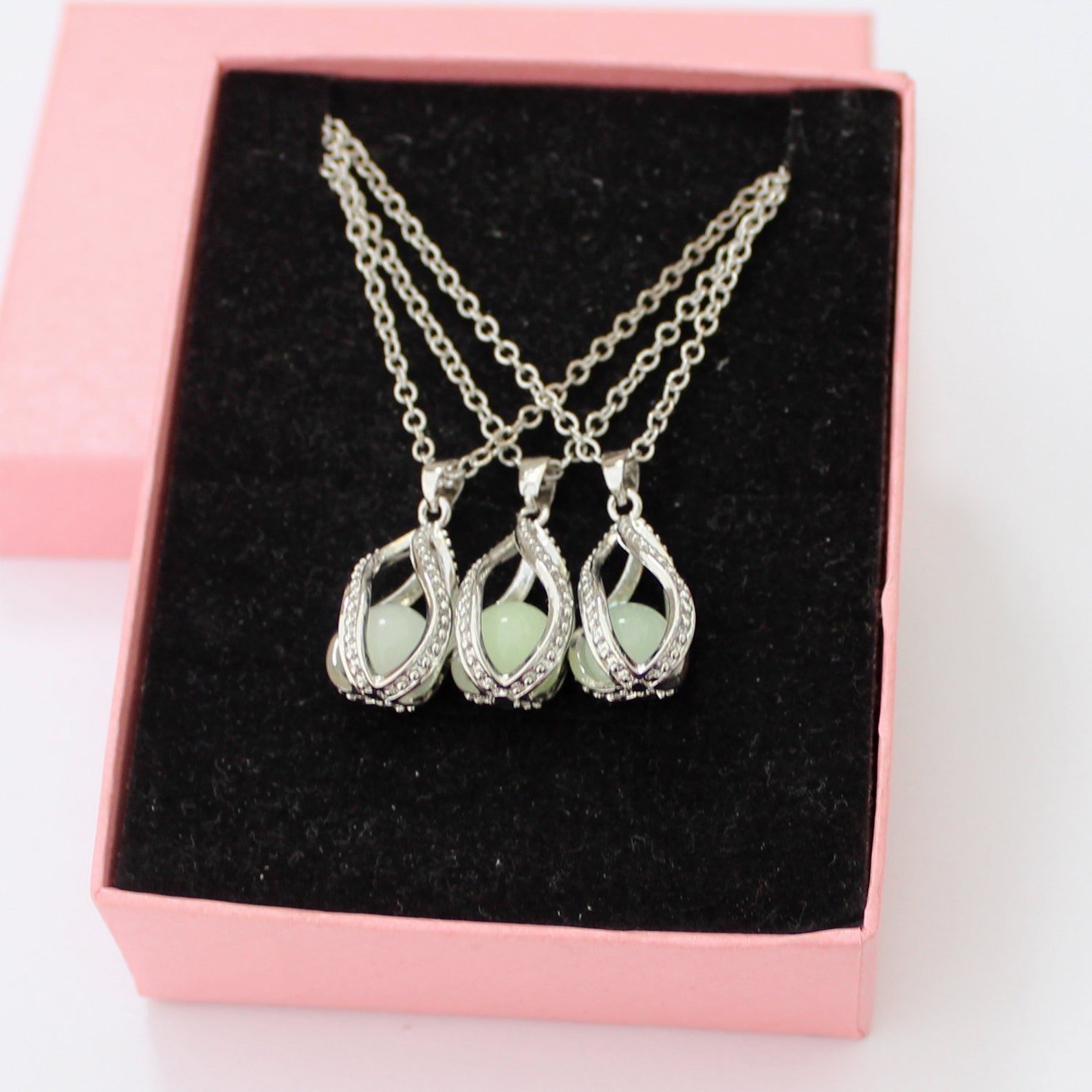 Glowing Necklace Glow in the Dark Necklace Glowing Crystal | Etsy