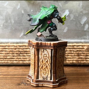 Custom DND Character Display Pedestals ~ Dnd Player Gifts ~ Dnd ...