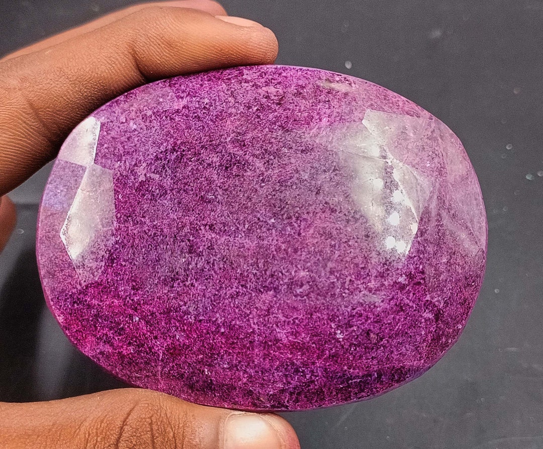 Superb Quality Natural Pigeon Blood Color Red Ruby Big Stone 2050 Carat ...