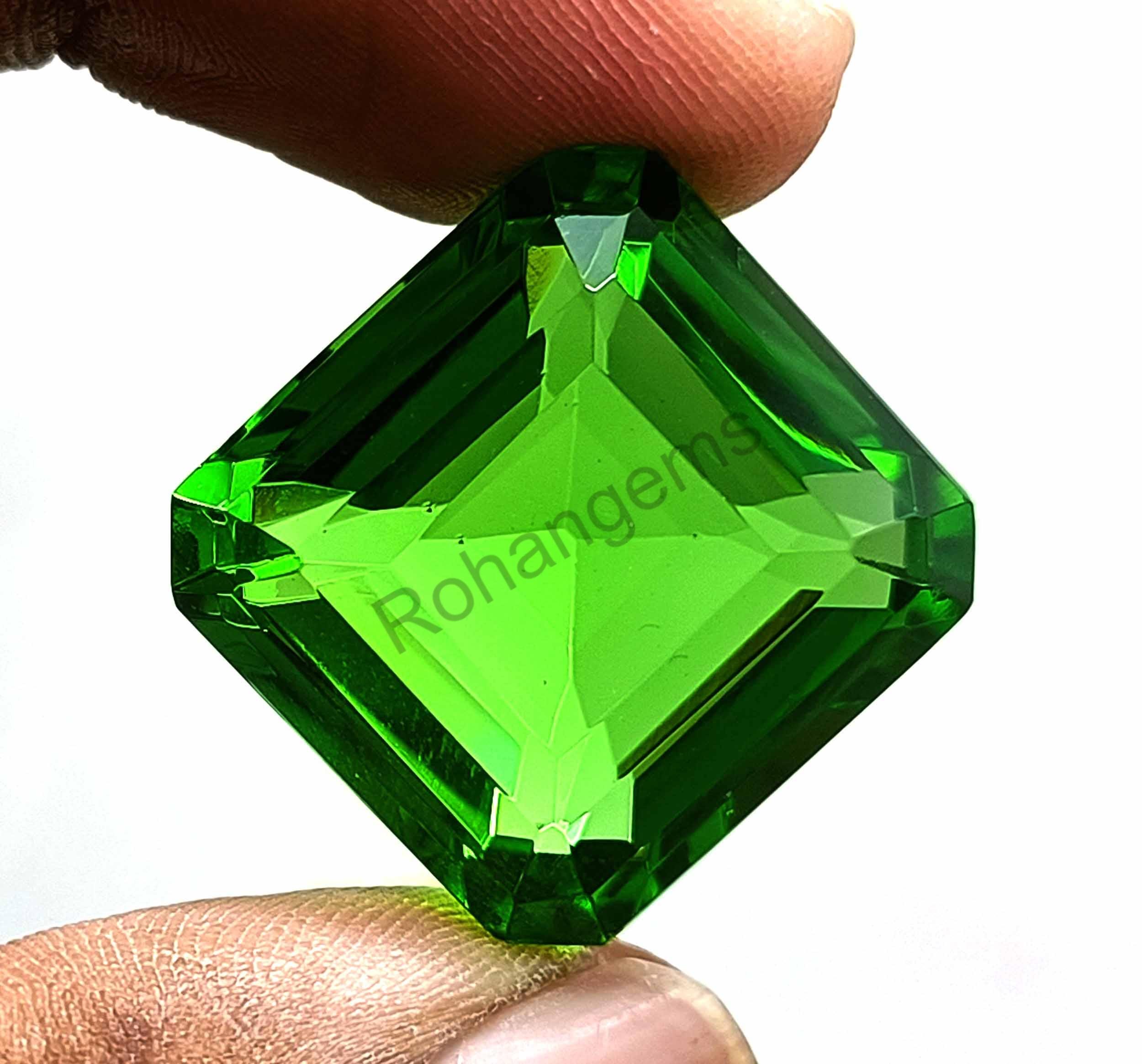 Green Emerald Natural Shiny Transparent 28.85 Ct Certified Faceted ...