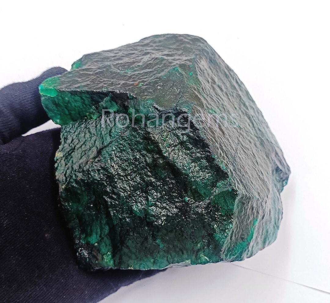 A One Quality 5000 Carat Certified Natural Green Emerald Raw Chunk ...