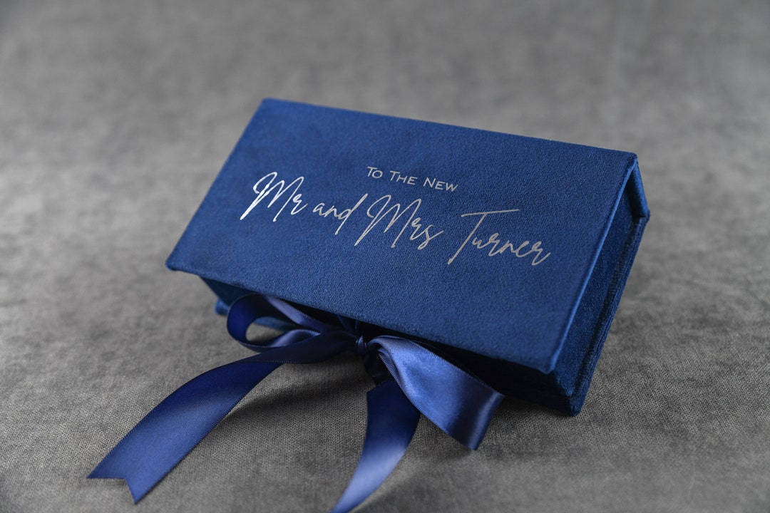 Present Box With Ribbon in Royal Blue Color, Luxurious Wedding Gift Box ...