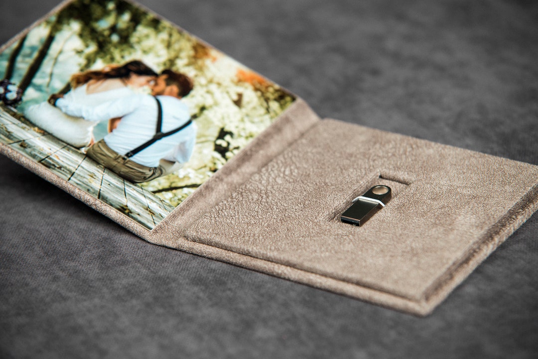 USB Flash Drive Box With Golden Names on Cover, Custom USB Folio Case ...