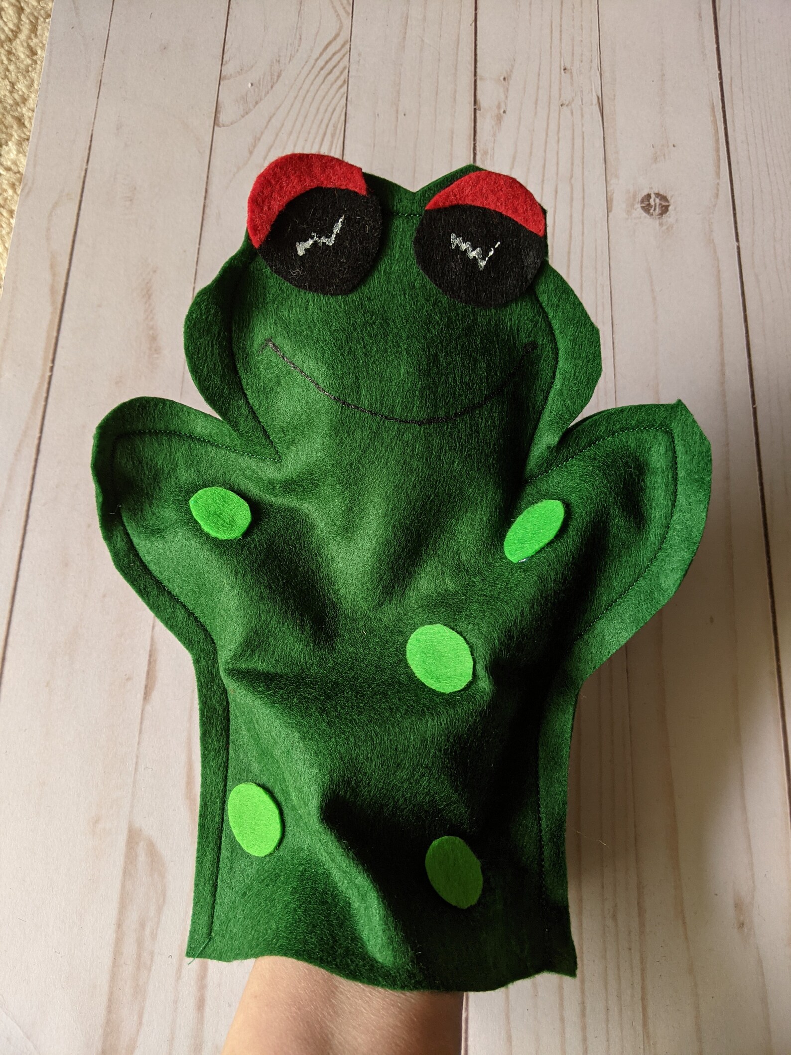 AIM Language Learning Puppets: Louis La Grenouille, Girl Frog, Genie ...