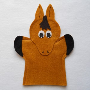 AIM Language Learning, Le Chat Et La Lune, Set of 5 Hand Puppets, King ...