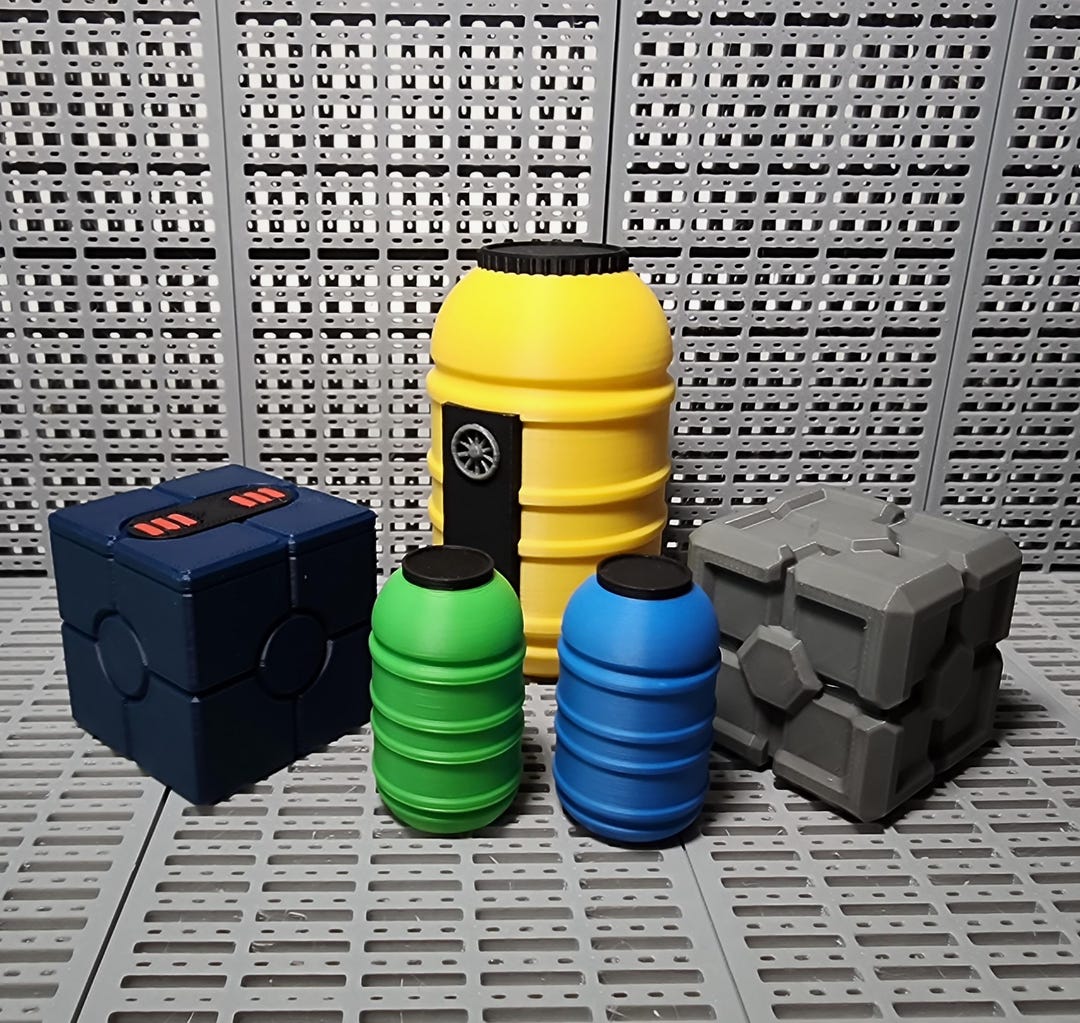 Sci-fi, Star Wars Inspired Shipping Cargo, 1/12 Scale Accessory Prop - Etsy