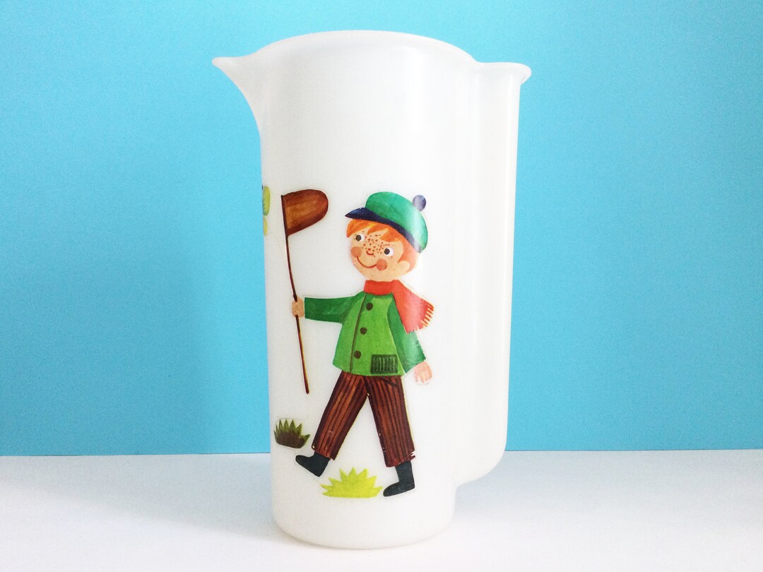 Vintage Tupperware Pitcher With Cute Boy and Butterfly, 2 Quarts ...