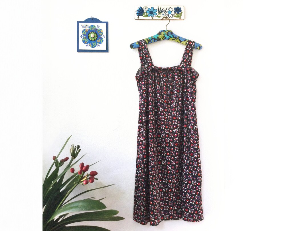 Vintage Sun Dress With Pockets, Cute Flowers on Black, Flower Power ...