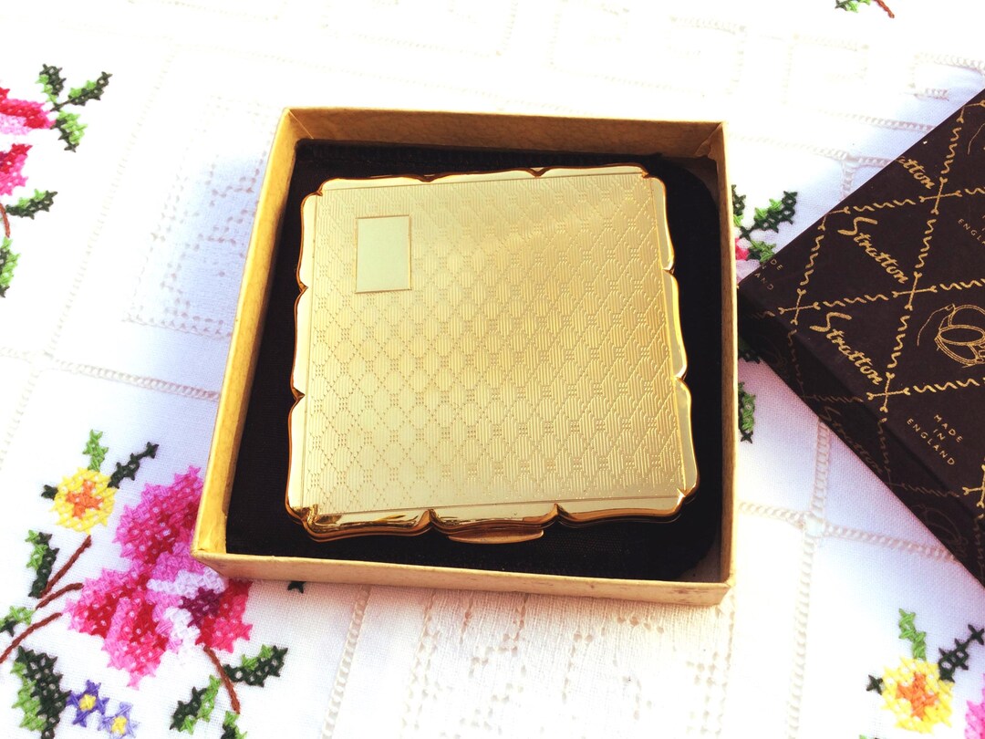 1950s Stratton Square Powder Compact: Diamond Cut Gold-tone Case, NOS ...