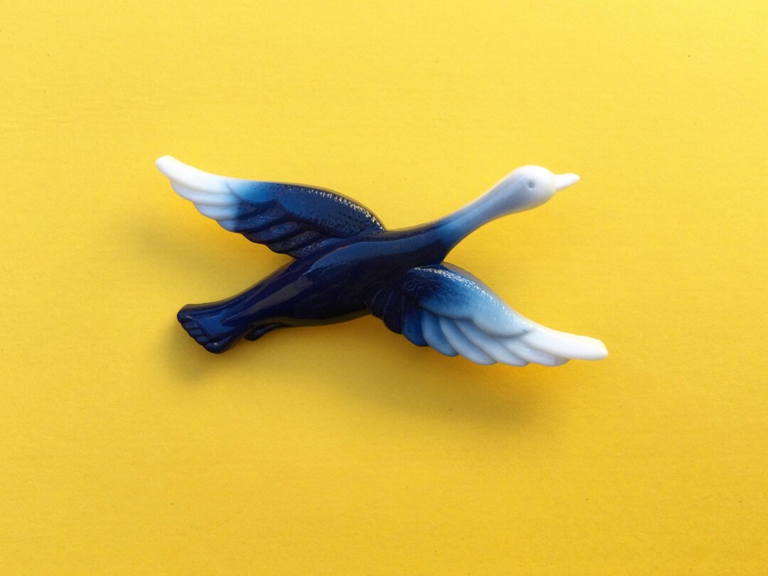 Vintage Blue Bird Brooch, Blue and White Flying Bird, Vintage Jewellery ...