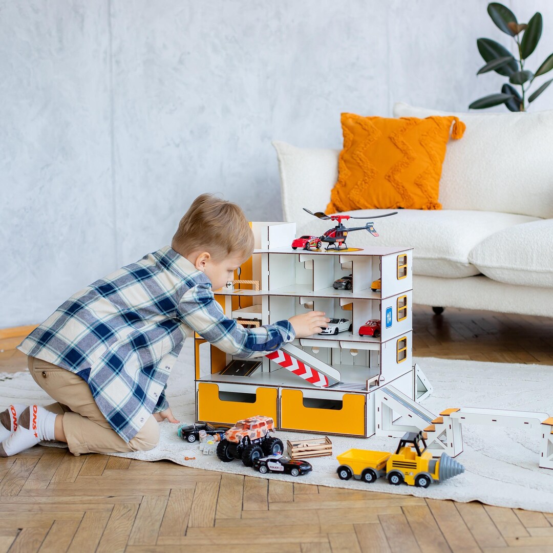Toy Car Garage Playset: Four Levels, Interactive Lift - Includes ...