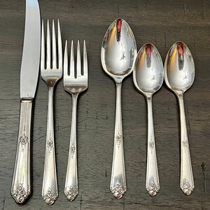 Vintage Tudor Plate Oneida Community 1948 sweet Briar Silverplate 53 ...