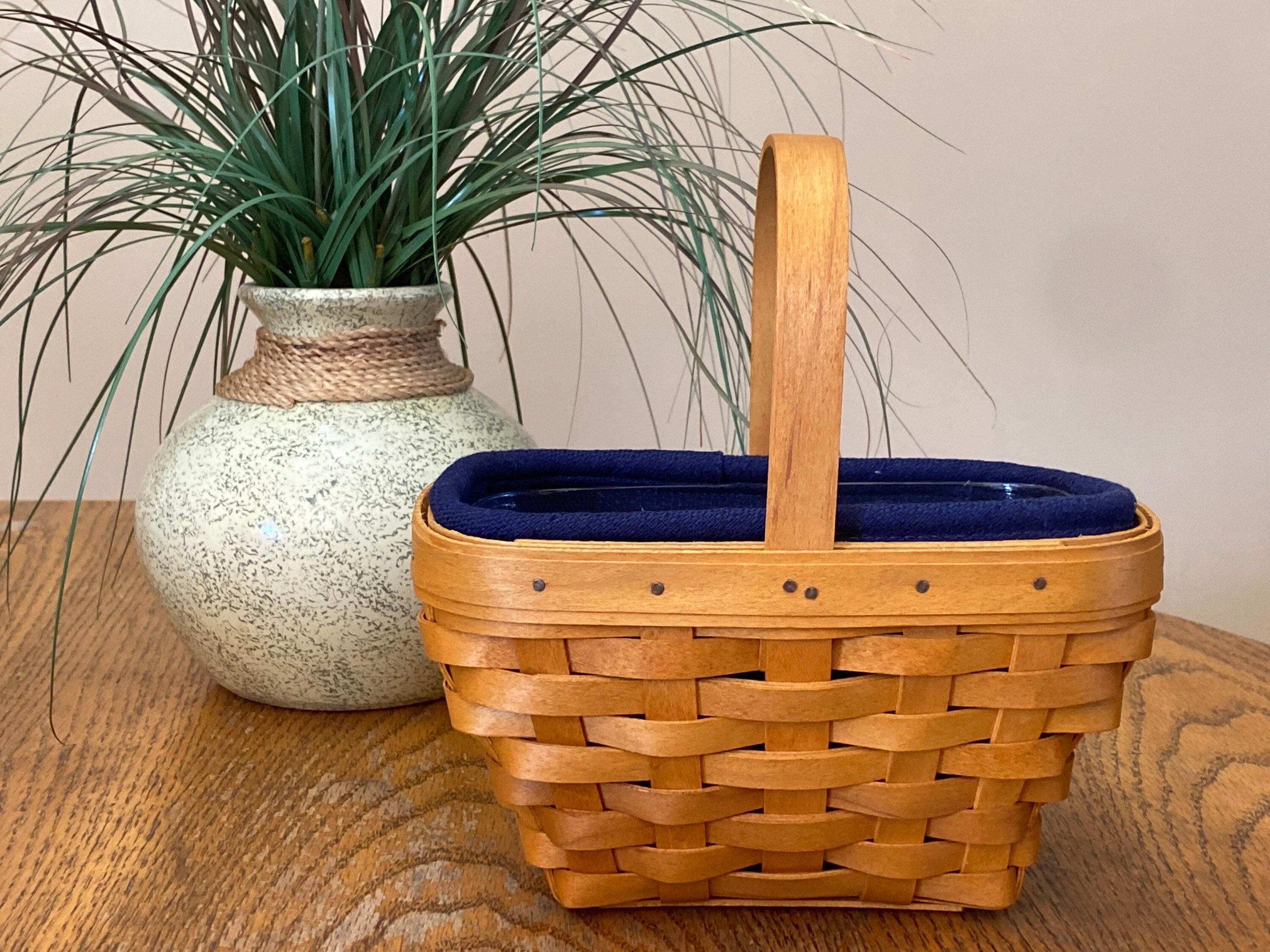 Longaberger Small Gathering Basket for sale | Only 4 left at -75%
