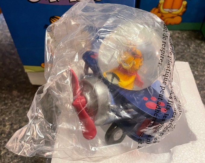 New in Box RARE Garfield in Airplane Globe by Les Cadeaux Elby - Etsy