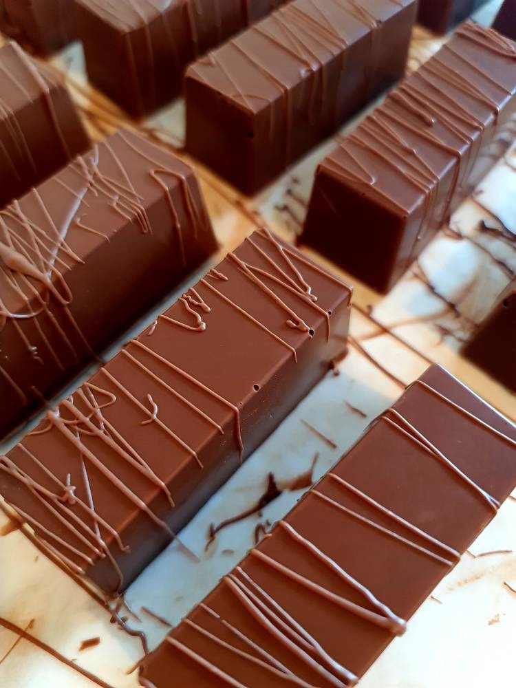 Cabana chocolate bar store