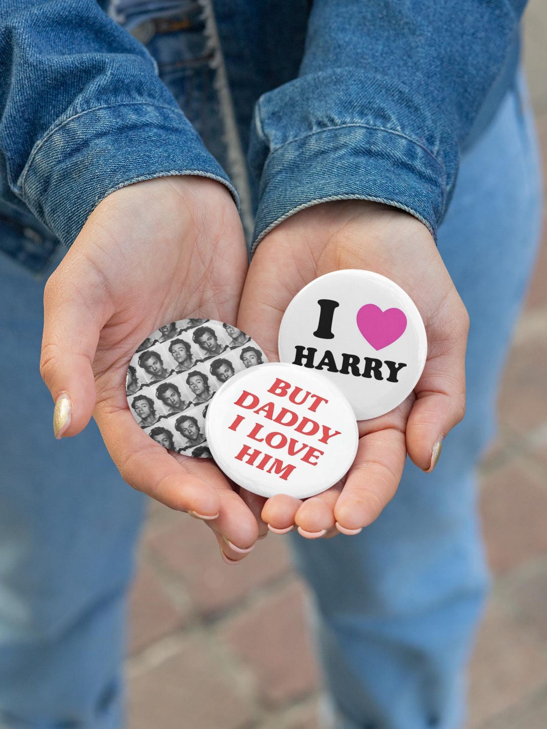 Harry Styles 2.25" Custom Fan Buttons | Perfect for Concerts, Gifts ...