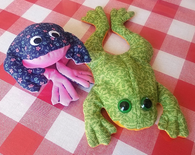 Mushroom Themed Frog Plush// Pocket Frog Plushie// Bean Bag Frog - Etsy