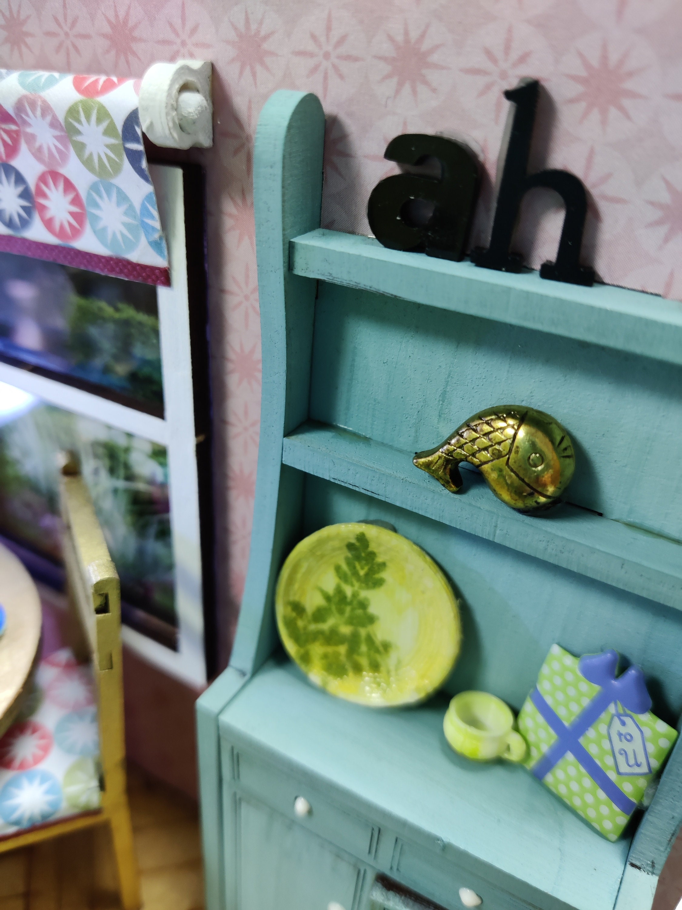 Book Nook Intrigue Table for Two Kit - Etsy UK