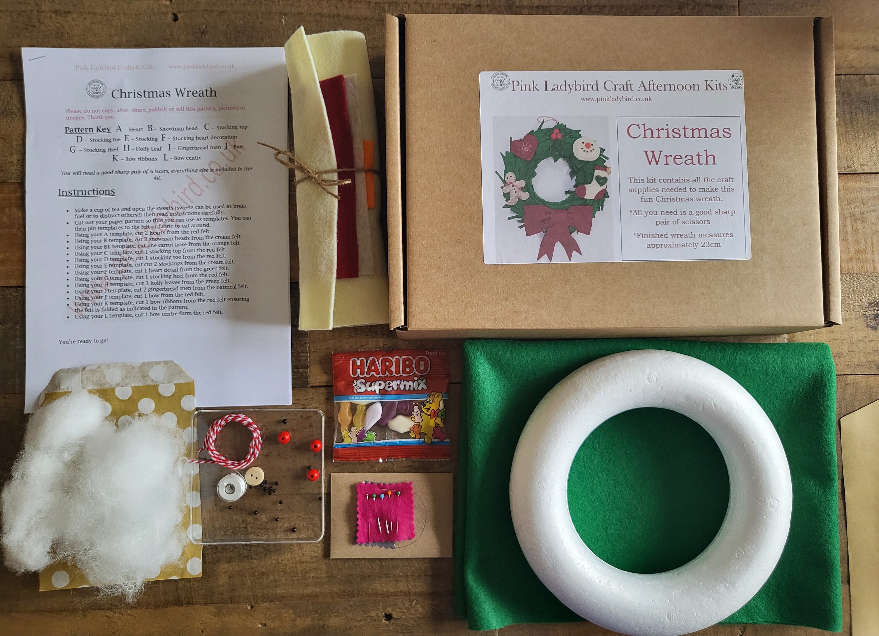Craft Kit. Christmas Wreath - Etsy UK