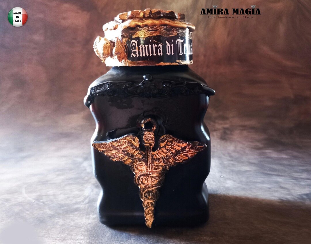 Magic Potion, Witch Altar Apothecary Vintage Bottle, Old Witchcraft ...