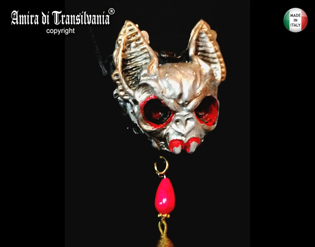 Bat Vampire Amulet, Dracula Talisman Necklace, Gothic Transilvania ...