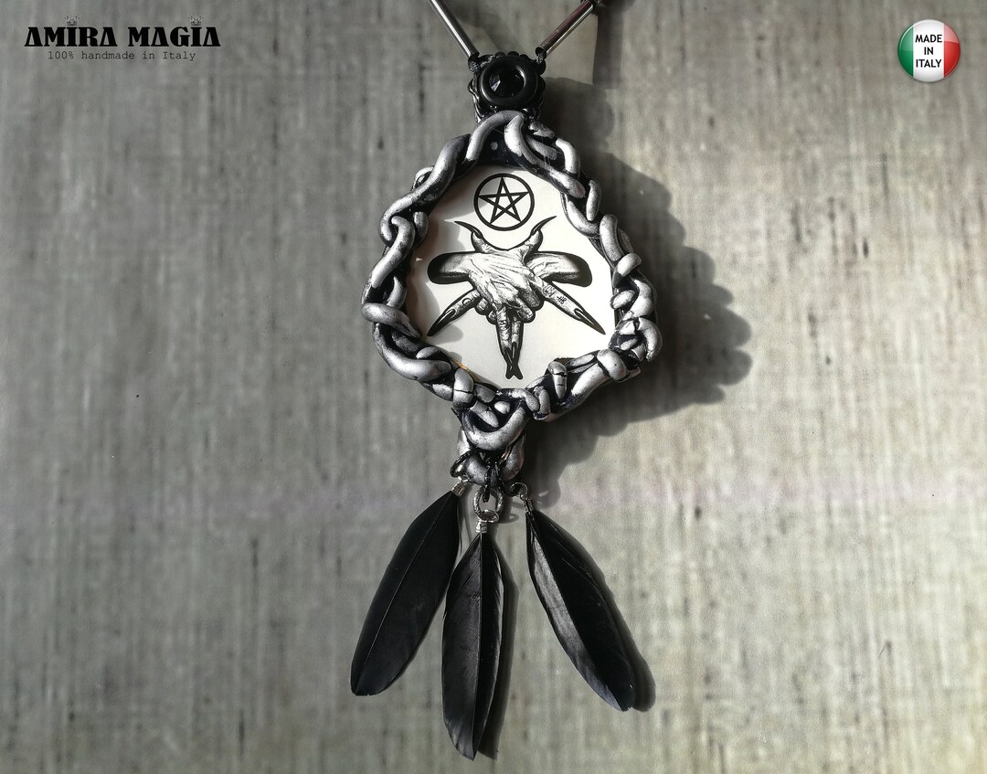 Dark Witch, Inverted Pentagram Witchcraft Symbol, Black Magic Evil Eye ...