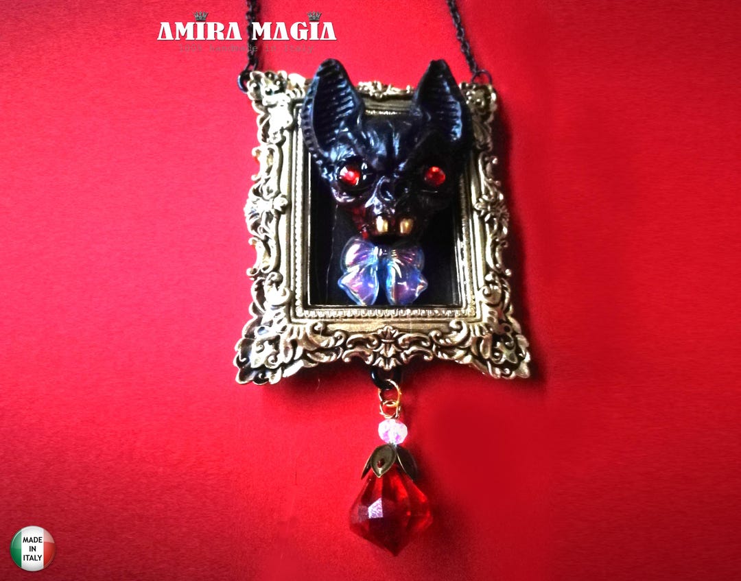 Bat Vampire, Gothic Talisman Transilvania Dracula Amulet Pendant ...