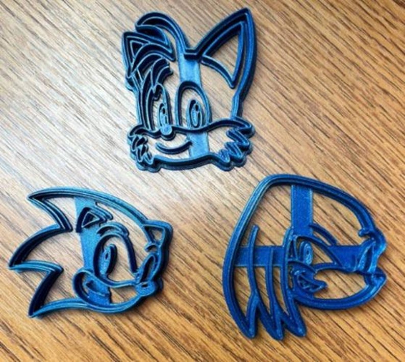 Sonic the Hedgehog Knuckles Tails Fondant Embosser / Cookie Cutter ...