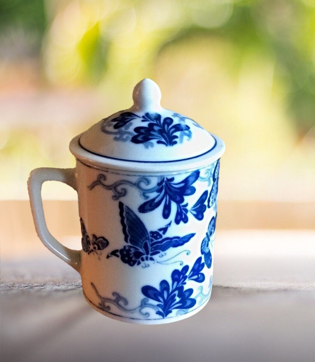 Butterfly Pattern Tea Cup Mug, Chinese Blue White Porcelain Lidded Cup ...